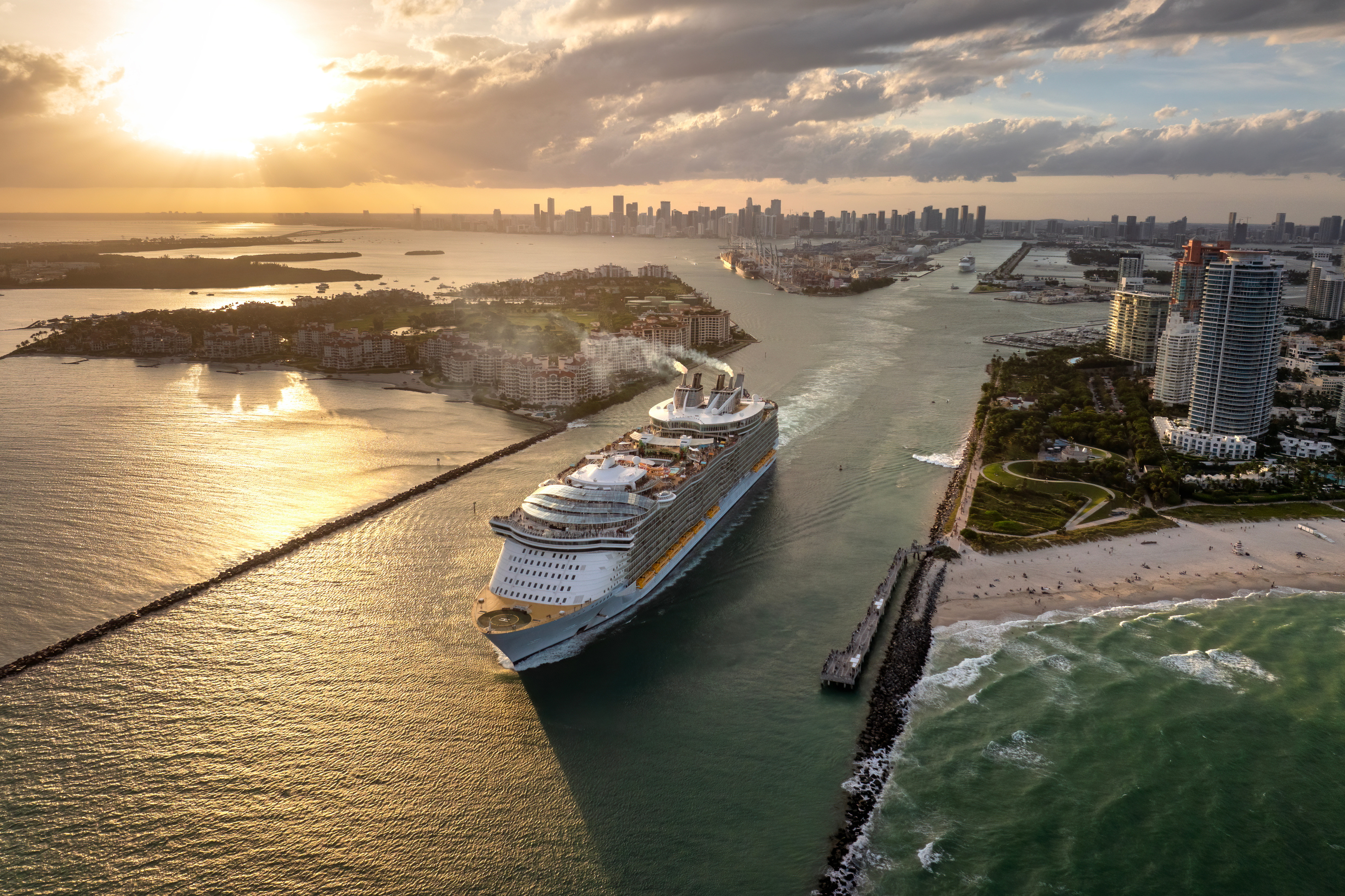 Post Cruise Miami Hotel | Avalon Hotel Miami